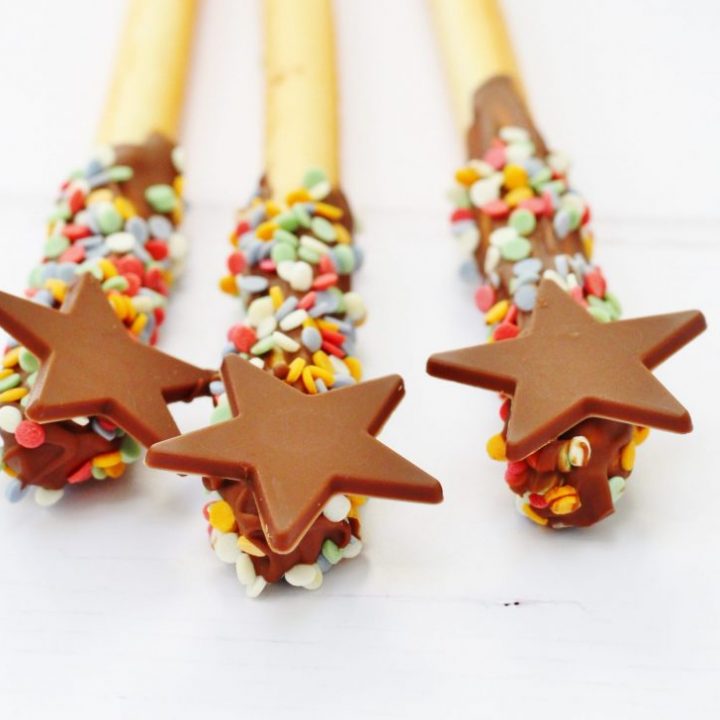 Olaf Biscuits Inspired by Frozen - Searching for Spice