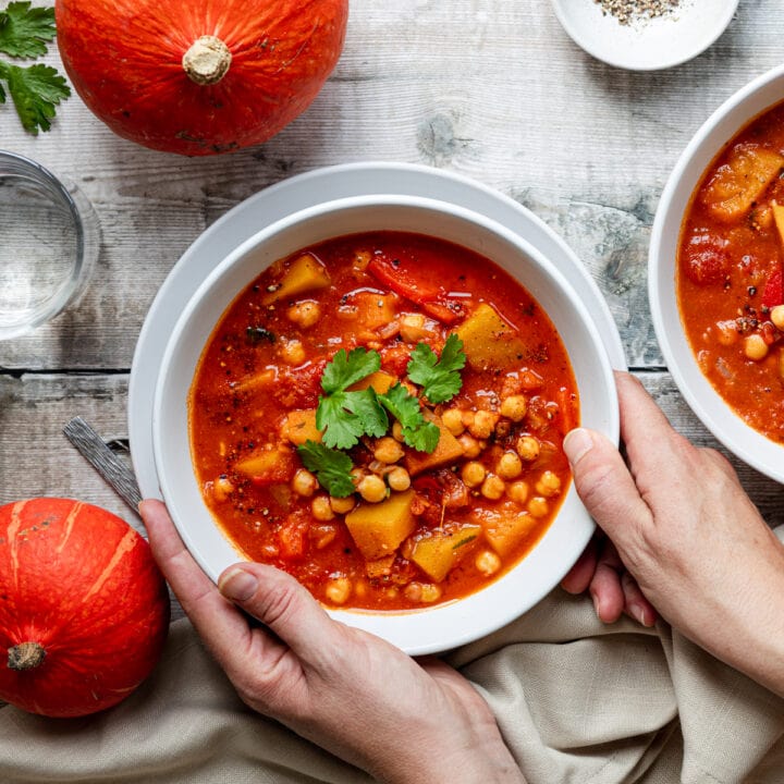Moroccan Pumpkin Stew with Chickpeas: A Spicy Vegan Recipe - Searching ...